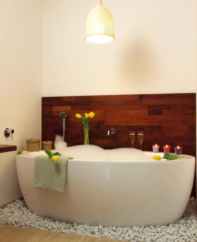 What is so Great About a Bubble Bath? (with pictures)