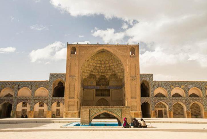 What are Voussoirs? (with picture)