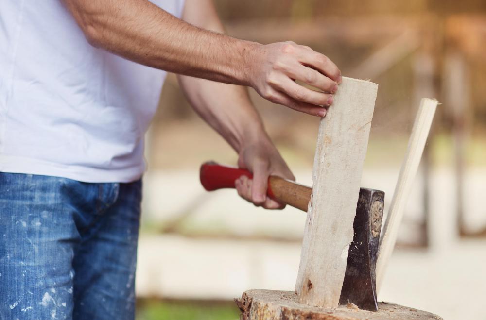 How do I Replace an Axe Handle? (with pictures)