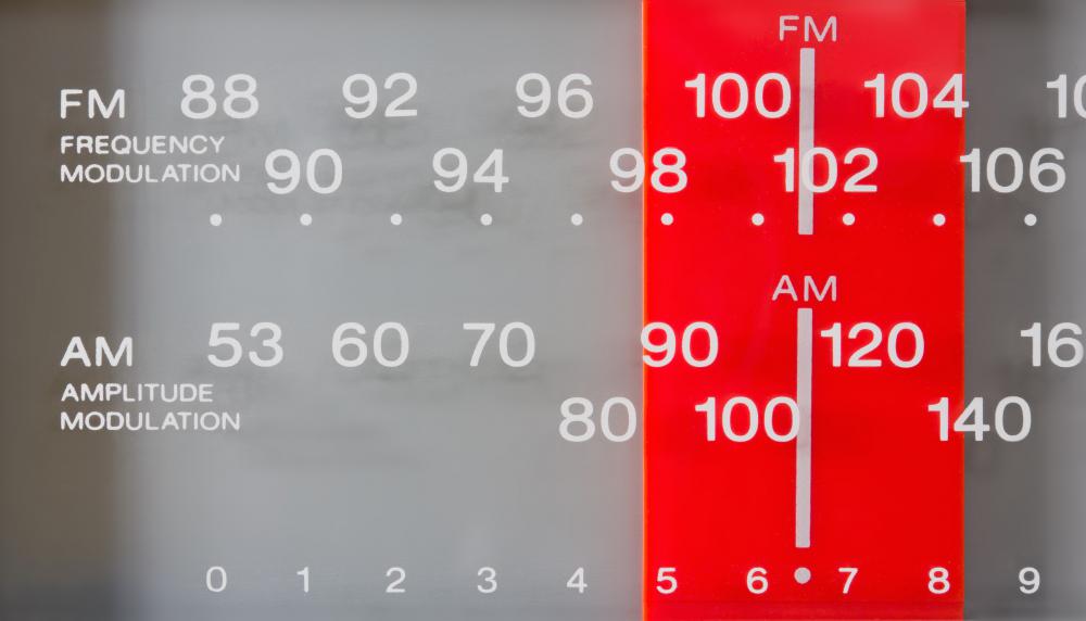 What Is a Radio Toaster? (with pictures)