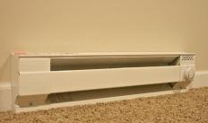 What are Hydronic Baseboard Heaters? (with pictures)