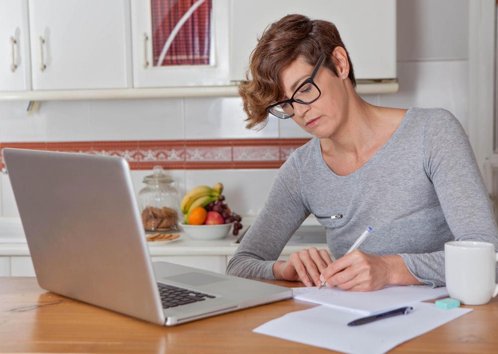 What Are the Different Types of Home Office Workstations?