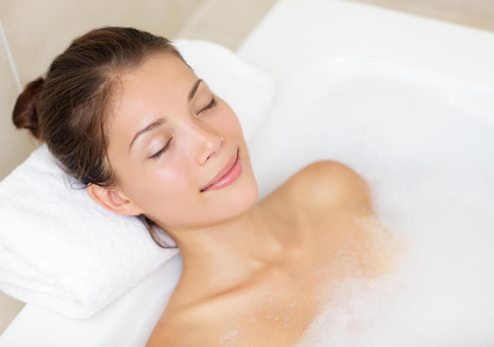 What is so Great About a Bubble Bath? (with pictures)
